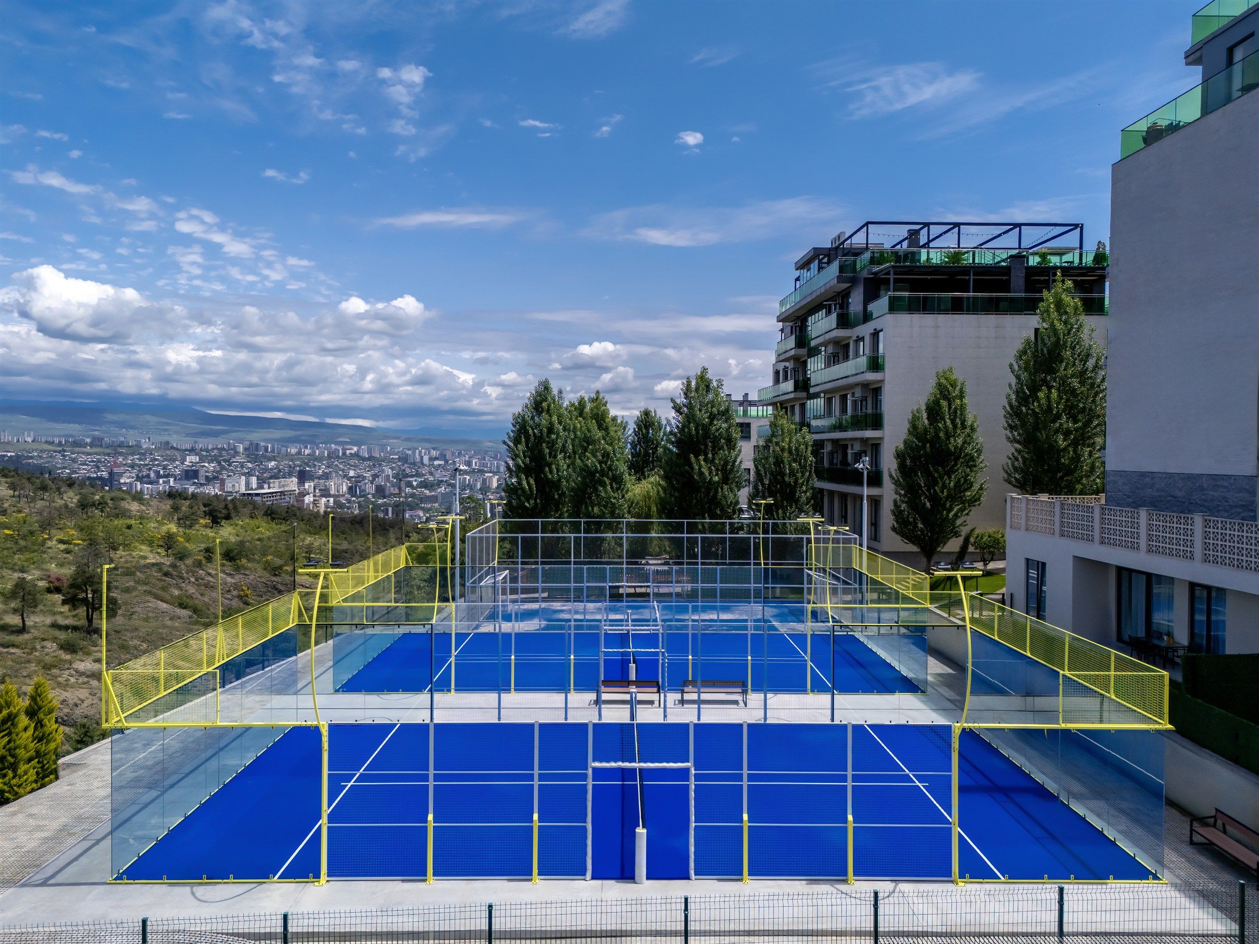 VHR Holding, Tblisi, Georgia - PadelMagic | Fabricante de pistas de padel